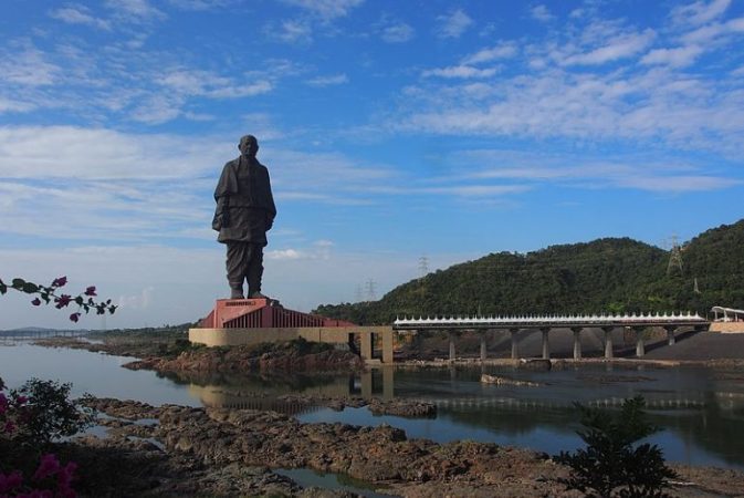 Fact Check: Has The Statue Of Unity Actually Developed Cracks?