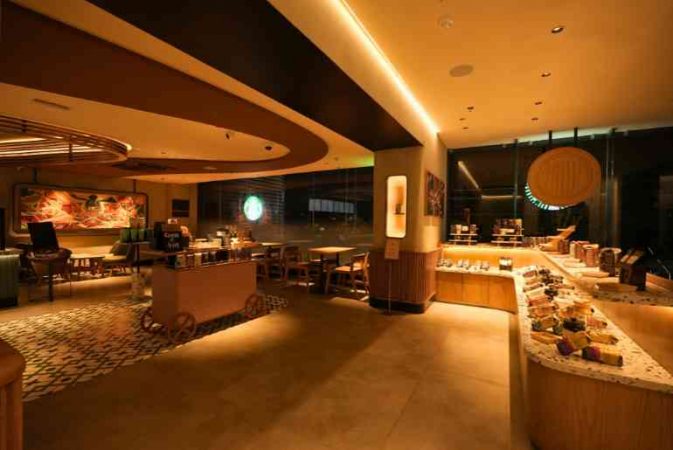 Starbucks Has Launched Its 1st Coffee Experiential Store In Delhi & You ...