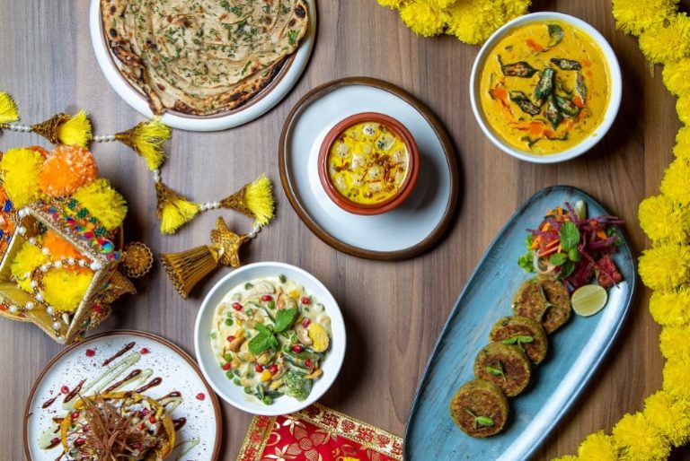 29 Best Navratri Menus Across India, Serving Sabudana Vada, Satvik ...