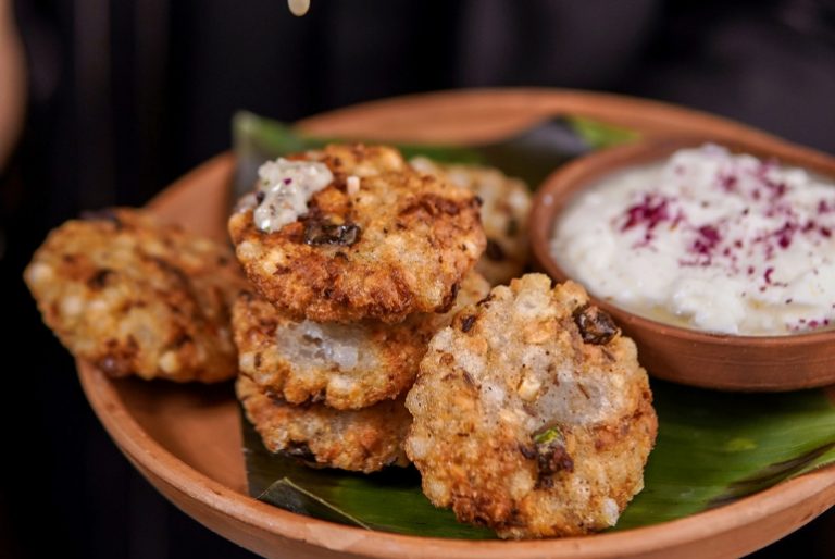 29 Best Navratri Menus Across India, Serving Sabudana Vada, Satvik ...