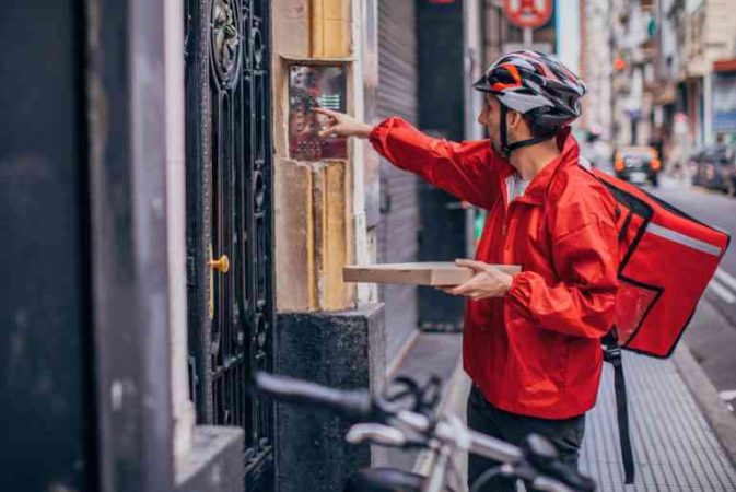 What Is Zomato’s New 'Food Rescue’ Feature & How Will It Help Minimise ...