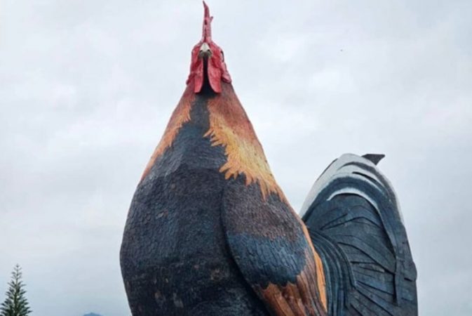 Shaped Like A Giant Chicken, Philippines Is Home To 115-Foot-Tall ...