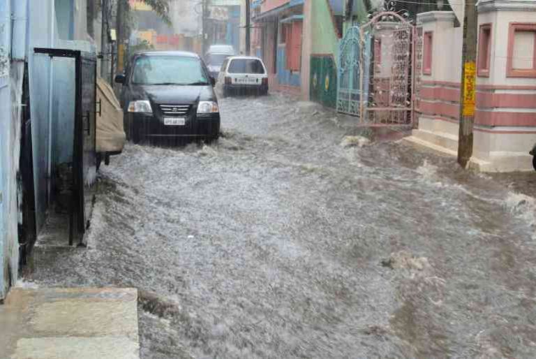Tamil Nadu Cloudburst: Rameswaram Receives Record 411mm Rainfall In 10 Hrs; Red Alert Issued ...