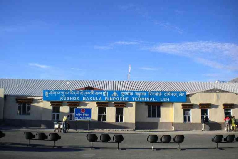 Video Captures Stunning View Of A Flight Landing At The Leh Airport ...