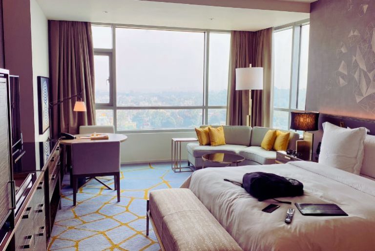 From Reading Glasses To Goldfish, 5 Unusual Complimentary Things Given ...