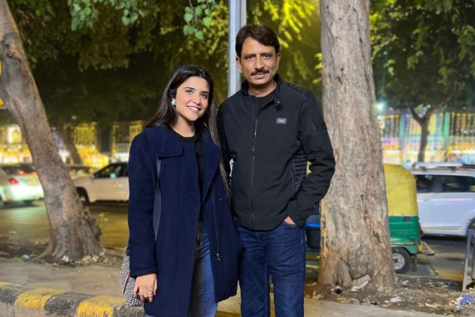 Actor Rajesh Tailang Explores Delhi's Iconic Bengali Market; Gorges On ...