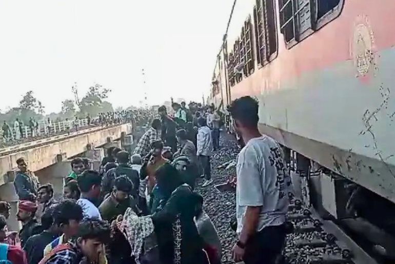 Jalgaon Train Accident: 13 Dead As Passengers Jump Out Of Pushpak Express Fearing Fire; Several ...