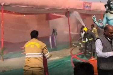 Fire Breaks Out At Camp In Maha Kumbh, NDRF Teams On Site; No Casualties Reported | Curly Tales