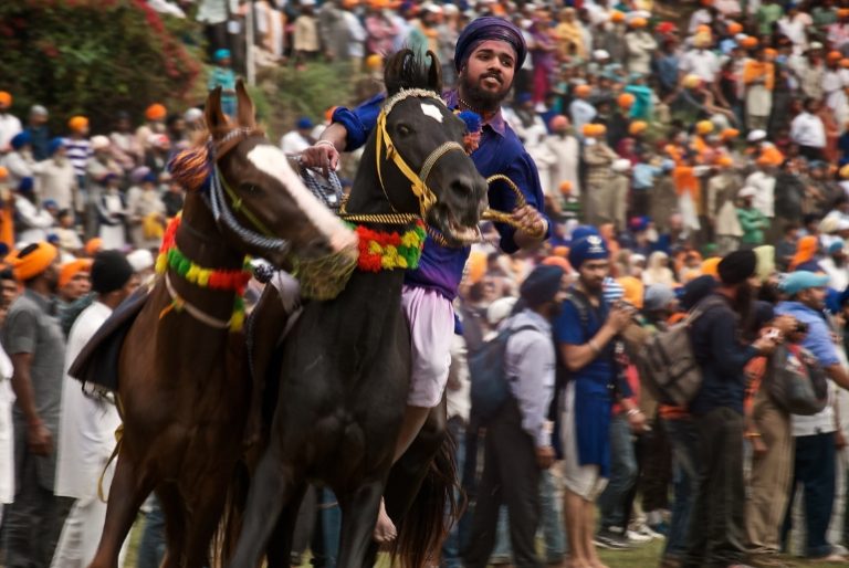 What Is Hola Mohalla, The Festival That Honours Sikh Warrior Traditions ...