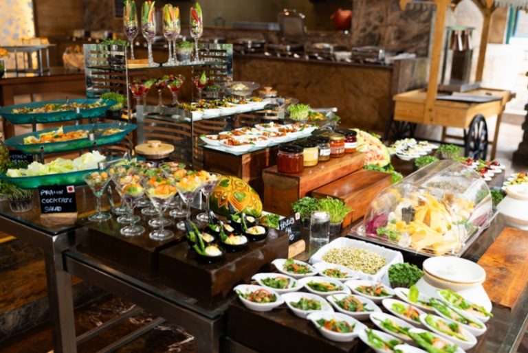 40 Best Holi Menus In Delhi, Mumbai, And More Cities Featuring Chaat ...