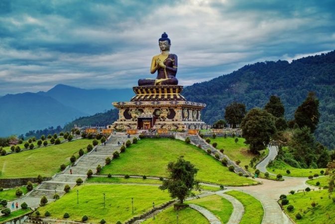 Sikkim Introduces Tourist Fee Of ₹50 From March; A Bid To Support ...