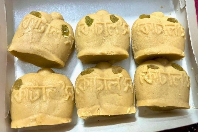 From Nolen Gur Sandesh To Bishnupur's Motichoor Laddoo, 7 Items From ...