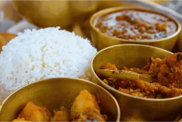 If You're A Fan Of Thalis, The Traditional Nepali Thakali Is A Must-Try ...