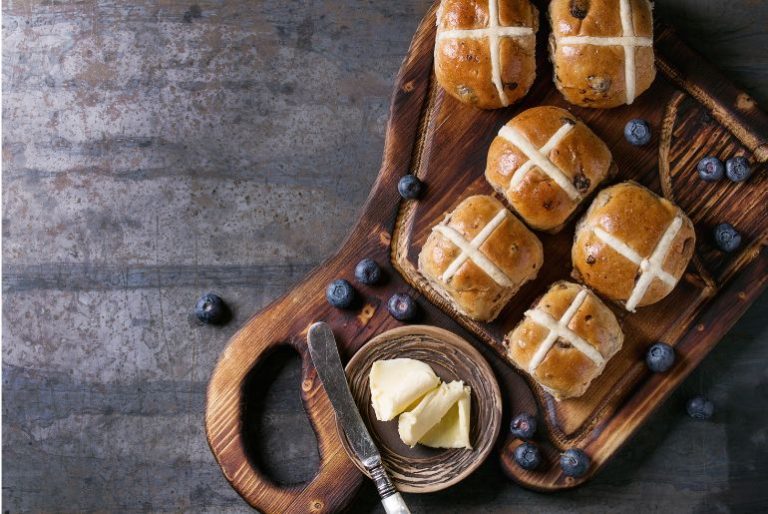 8 Best Places To Enjoy Hot Cross Buns In Dubai For A Bun-Tastic Easter | Curly Tales