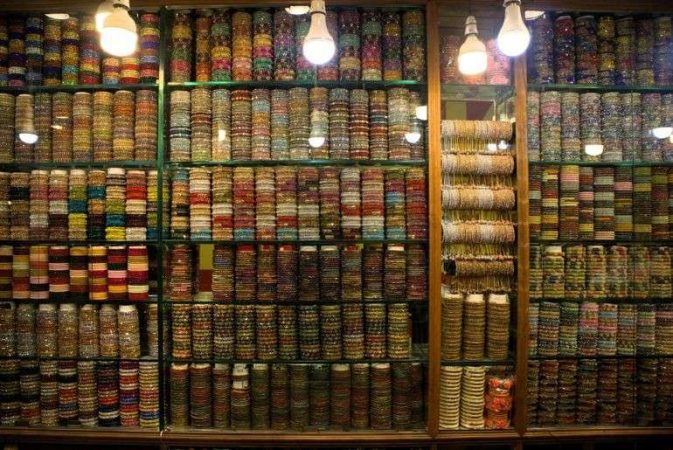 10 Best Local Markets In Meerut For Traditional Shopping | Curly Tales