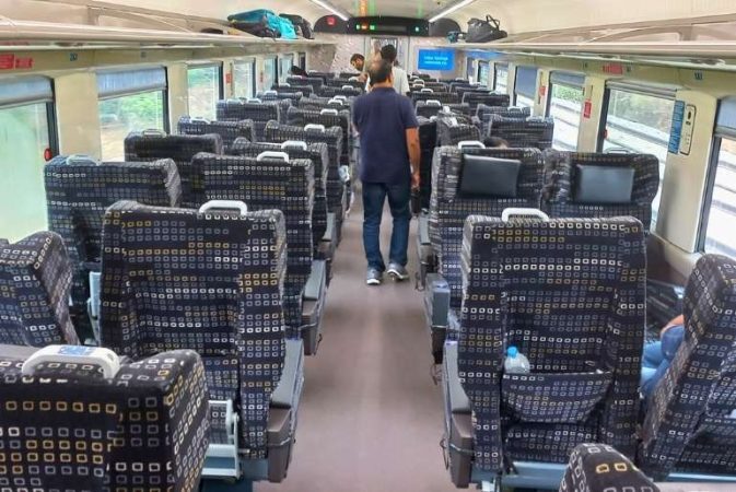 Vande Bharat Express: Chair Car VS Executive Class, What Should You ...