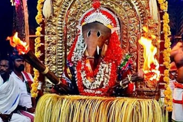 What Is Bhoota Kola Shown In Kantara? Where And When Can You Experience ...