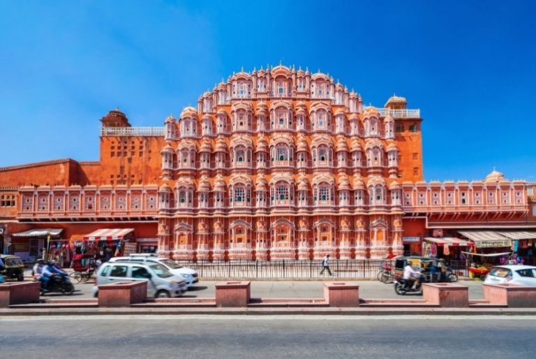 Jaipur Vs Udaipur: Which Royal City In Rajasthan Should You Choose To ...